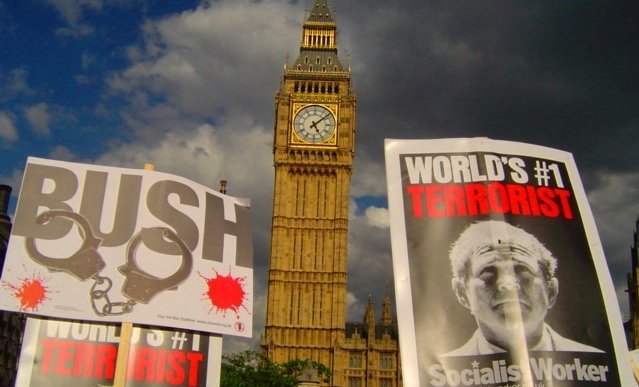 Protestors Call for the Withdrawal of George | Londonist