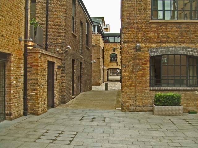 Londonist's Back Passage | Londonist