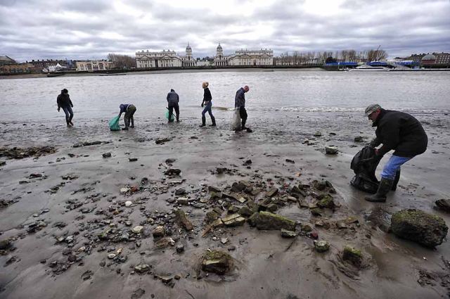 In Pictures: The Big Thames Cleanup | Londonist