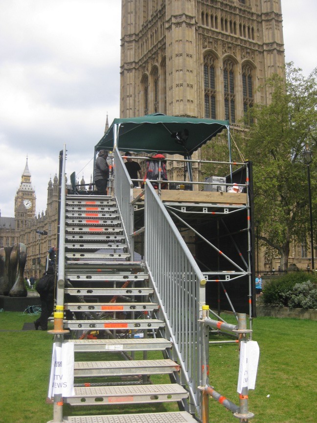In Pictures: The Media Scrums of Westminster | Londonist