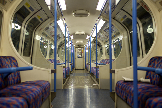 Doors Open On Moving Tube Train | Londonist