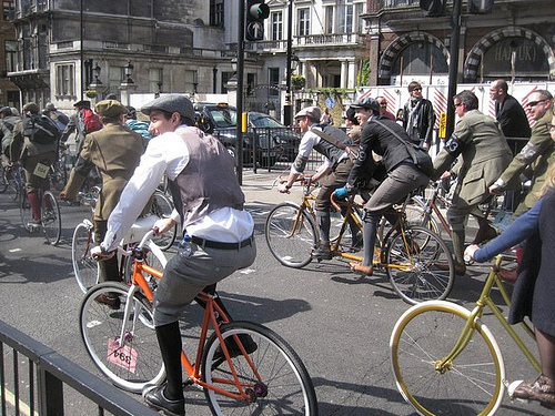 Registration Alert: The Tweed Run | Londonist