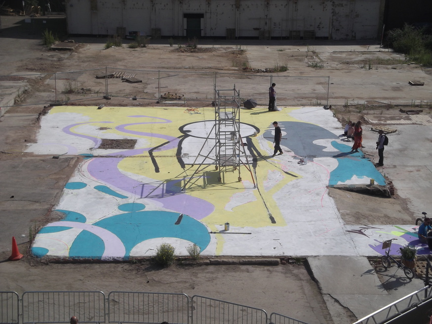 Street Art: Giant Stik In Hackney Wick | Londonist