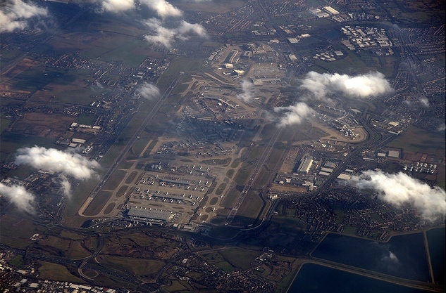 Norman Foster Weighs In On Thames Airport | Londonist