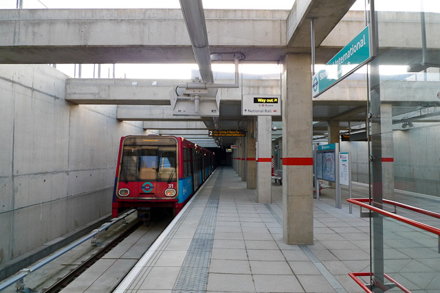 In Pictures: The New Docklands Light Railway Extension | Londonist