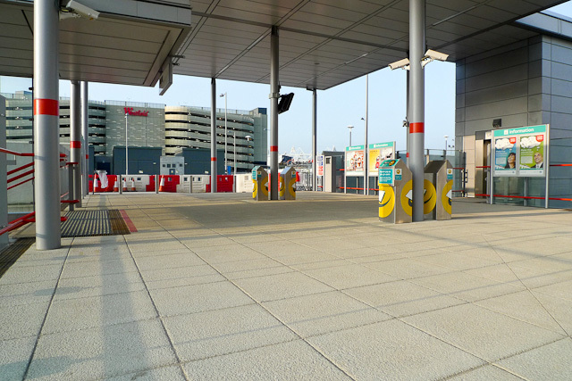 In Pictures: The New Docklands Light Railway Extension | Londonist