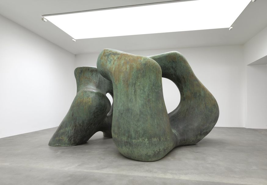 Art Review: Henry Moore - Late Large Forms @ Gagosian Gallery | Londonist