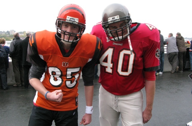 NFL Stars Past And Present In Trafalgar Square | Londonist