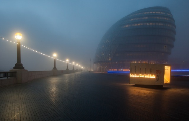 In Pictures: London Wakes To Thick Fog | Londonist