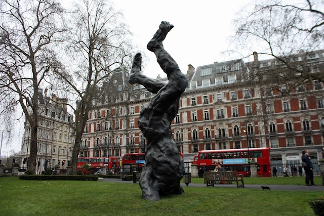 Alien Lands Next To Victoria Station | Londonist