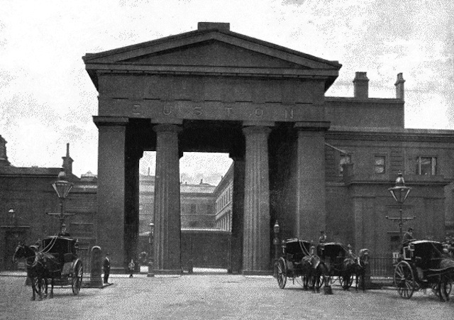 Six Reasons NOT To Rebuild The Euston Arch | Londonist