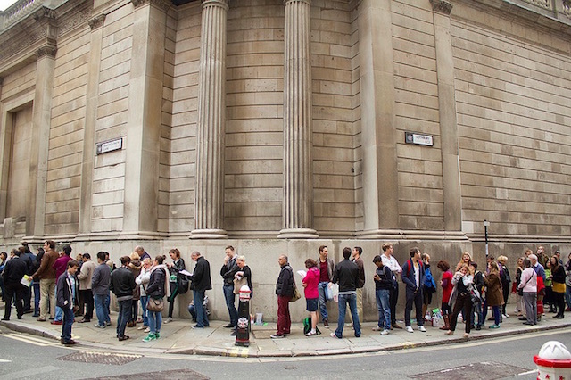 Friday Photos: Join The Queue | Londonist