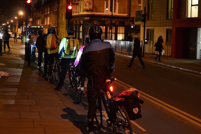 Friday Photos: Join The Queue | Londonist