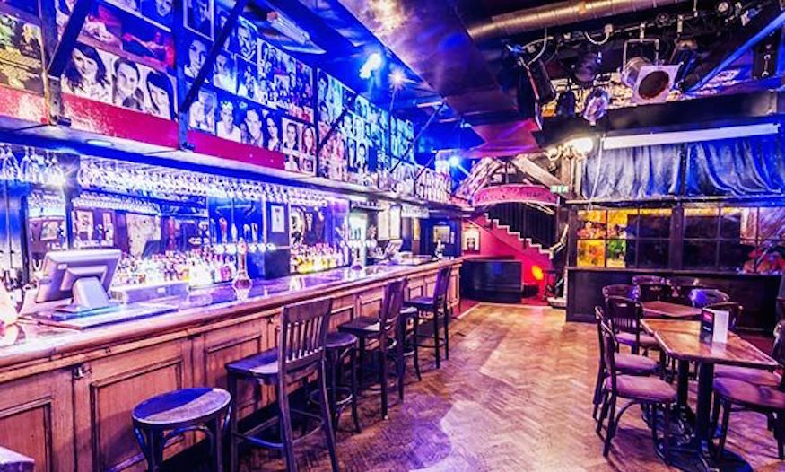 Deal Of The Day: Two Course Meal And Glass Of Prosecco At Phoenix ...