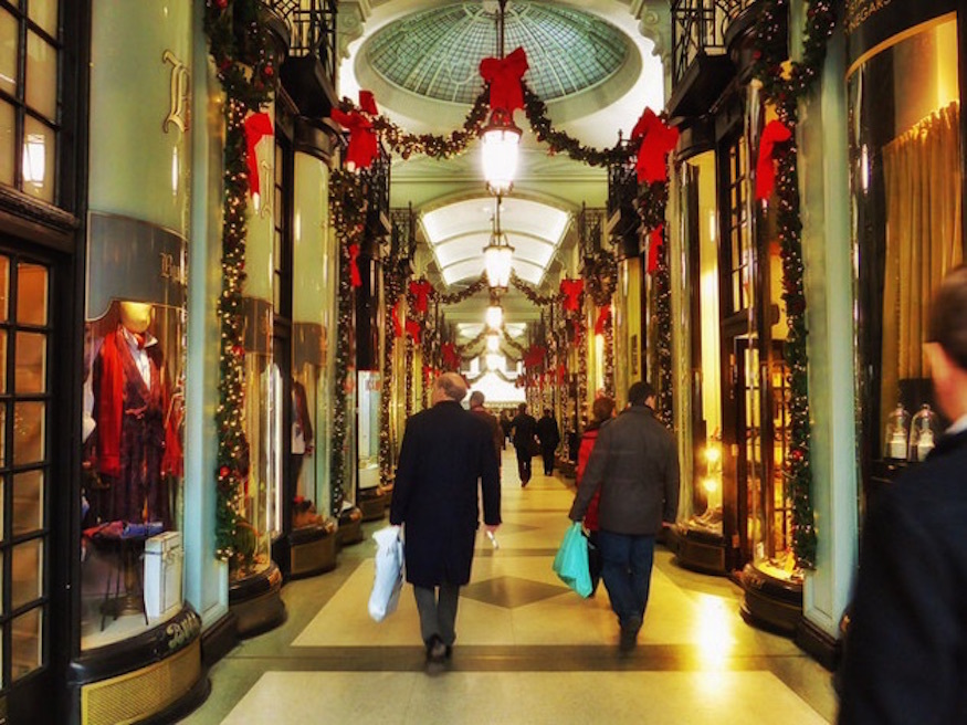 Friday Photos: Busy Shoppers | Londonist