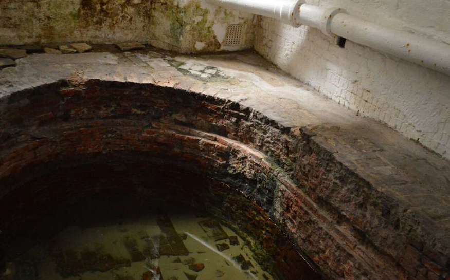 Secrets Of London's (Not Actually) Roman Bath | Londonist