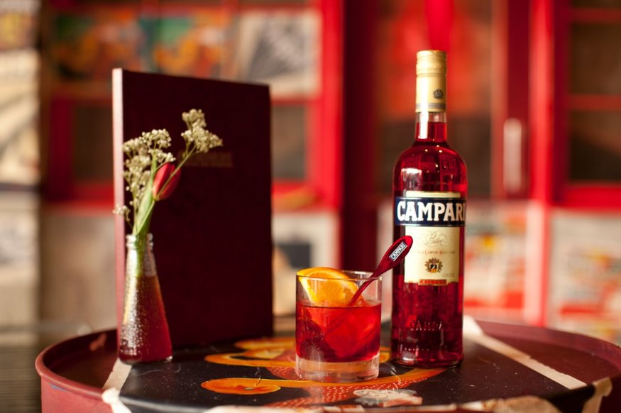 World's Largest Negroni Bar To Open In London | Londonist