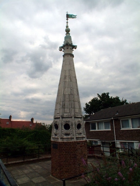 The Wren Spire Hidden On A South London Housing Estate | Londonist