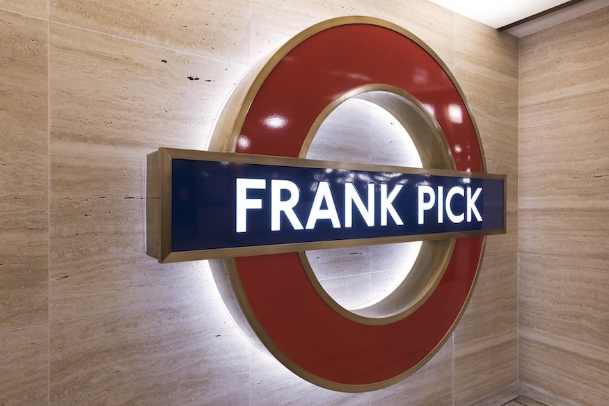 The Frank Pick Roundel At Piccadilly Circus | Londonist