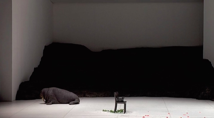 Stage Review: Tanztheater Wuppertal Pina Bausch In Masurca Fogo | Londonist