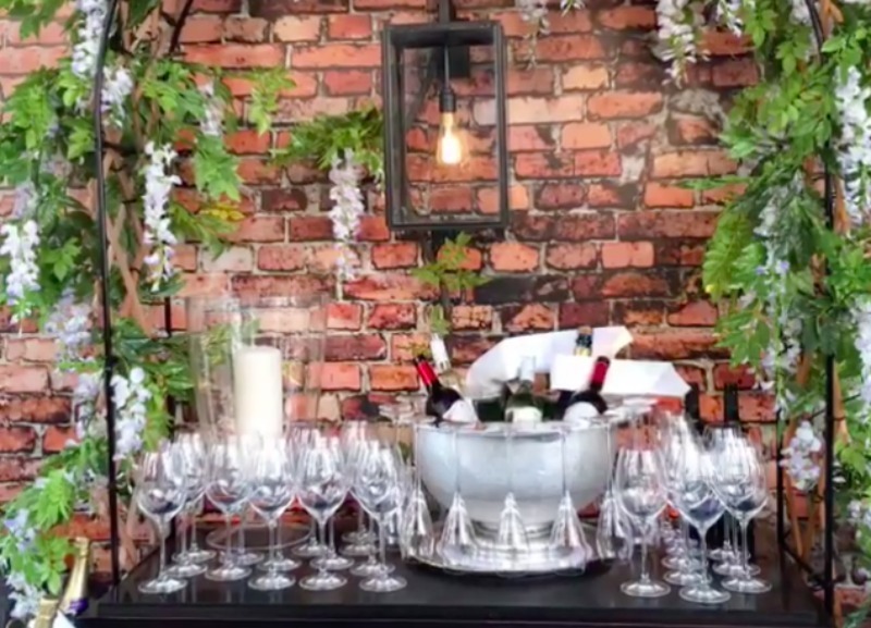 Churchill Bar And Terrace Is Just The Ticket For A Tipple | Londonist