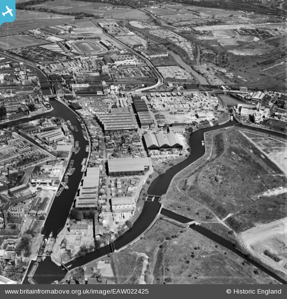 Can You See Your Street In These Historic Aerial Photos Of London ...