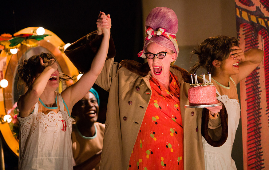 Theatre Review: Wise Children Displays The Roar Of The Greasepaint ...