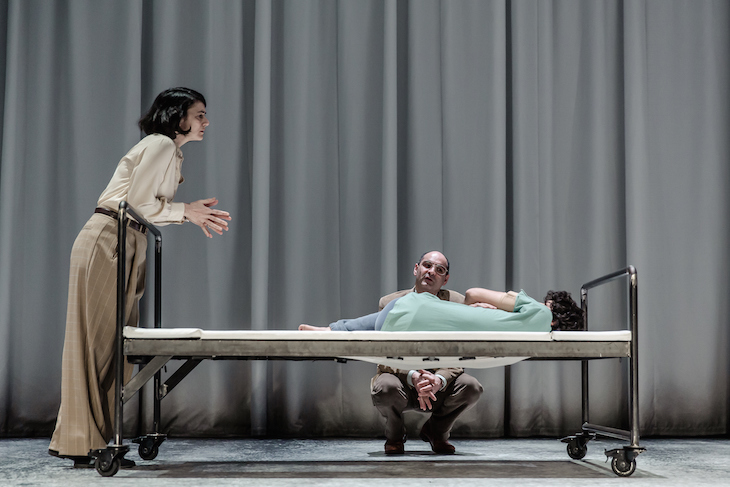 New Production Of Psychodrama Equus Is A Galloping Success | Londonist