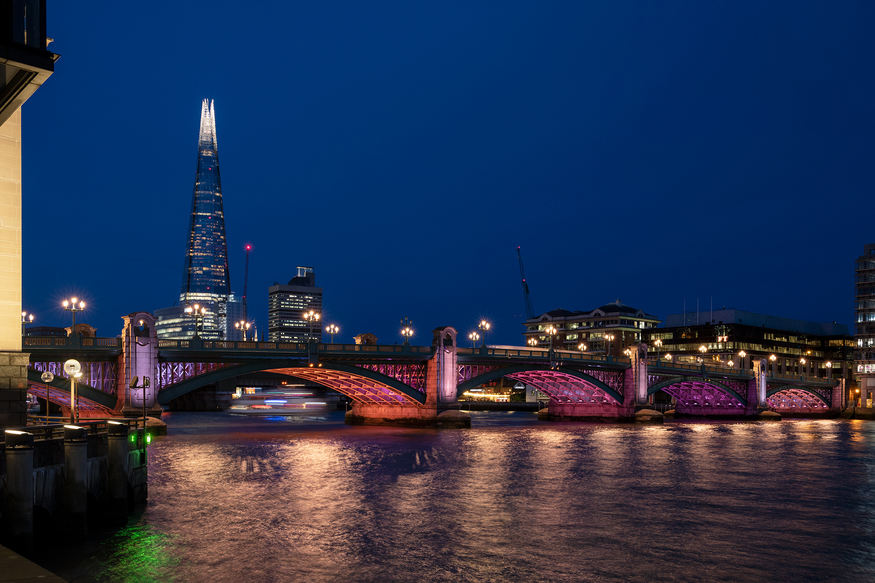 The Thames Is Aglow! These 4 Central London Bridges Are Now Illuminated ...