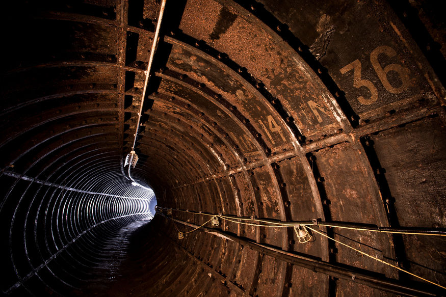 18 Glorious Photos Of London's Lost And Abandoned Underground Stations ...