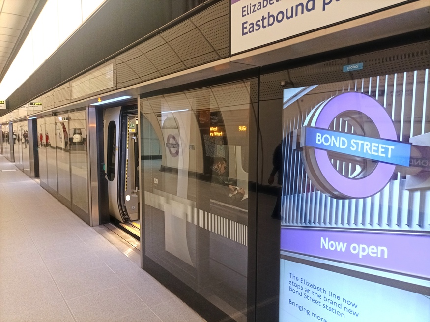 In Pictures: Elizabeth Line's Bond Street Station Opens | Londonist