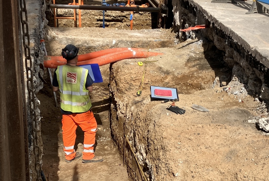 Roman Watling Street Uncovered Beneath Old Kent Road | Londonist