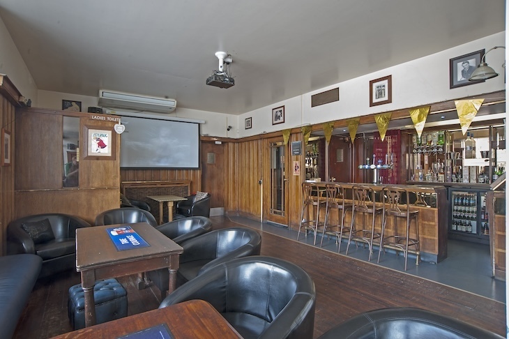 Heritage Pubs In London: This New CAMRA Book Is An Excellent Guide